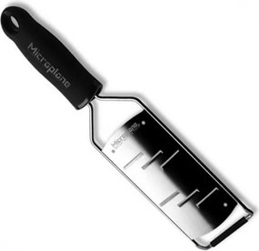 Struhadlo Microplane GOURMET na široké proužky