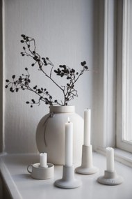 Svícen s ouškem Ljusstake Dark Grey Ernst