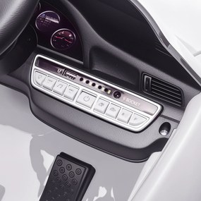 AIYAPLAY elektrické policejní auto pro děti s dálkovým ovládáním, dvojitý motor, siréna, pomocná kolečka, hudba a světla, bílé