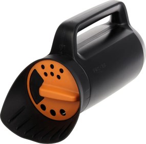 Sypač FISKARS SOLID ruční na hnojivo, sůl 1057076 10429