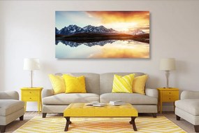Obraz oslnivý západ slunce nad horským jezerem - 100x50 cm