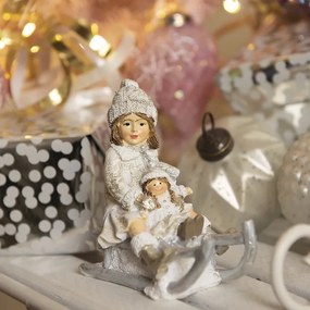 Vánoční dekorativní soška holčičky na saních s panenkou - 10*5*10 cm