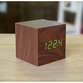 Hnědý budík se zeleným LED displejem Gingko Cube Click Clock