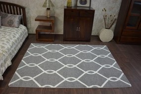 Kusový koberec SKETCH MARK šedý / bílý trellis