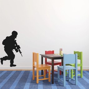 Samolepka na zeď - Voják s puškou (74x120 cm) - PopyDesign