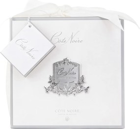 Côte Noire Five Roses kytice parfémovaných růží Ivory White