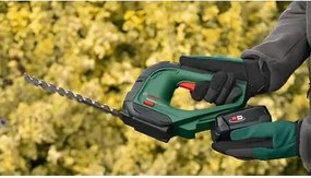 Bosch AdvancedShear 18V-10 zelená/černá / Aku nůžky na trávu a keře /