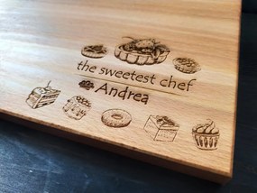 Kuchyňské designové Bukové prkénko - The sweetest chef 40 x 30cm: - vyztužená proti ohnutí