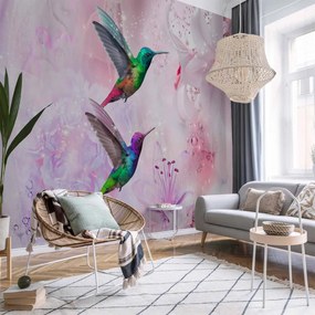 Fototapeta Barevní ptáci - růžová kompozice s kolibříky a lilii s leskem