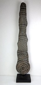 Dekorace/ soška  TOTEM TIMOR, tropické dřevo, ruční práce, originál