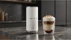 Krémový plastový elektrický šlehač mléka 120 ml – SMEG