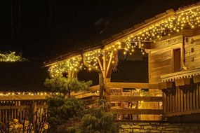 Easy Fix venkovní LED rampouchy, světelné, 300 × 90 cm, ledově bílá, 174 diod, černý kabel, IP67, prodlužovací