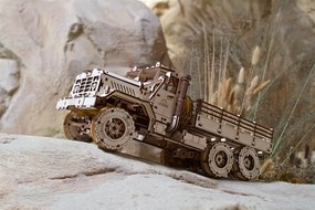 Ugears 3D dřevěné mechanické puzzle Nákladní auto CARGO