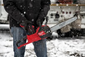 Milwaukee M18FCHS35-122 aku řetězová pila 35cm 2x12Ah 4933499223