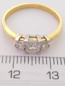 Klenoty Budín Zlatý zásnubní prsten se zirkony 585/1,80gr vel. 56 HK1023