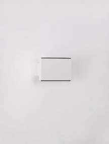 Minimalistické nastěnné svítidlo Oti Bílá