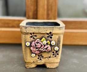 Keramika Javorník Hranatý květináč -růže