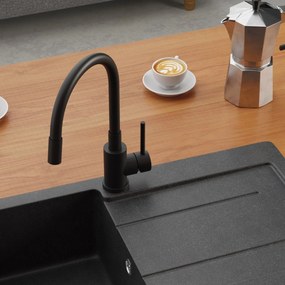 Černá matná ohebná kuchyňská dřezová baterie QUADRON MAGGIE
