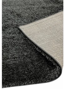 Černý koberec Trebbia Charcoal Rozměry: 120x170 cm
