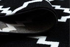 Kusový koberec SKETCH LUKE černý / bílý trellis
