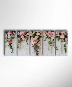 Malvis ® Obraz Stěna obklopená růžemi ROZMĚR (šířka x výška): pětidílný obdélník 150x60 cm