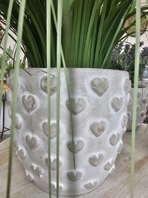 Šedý antik cementový obal na květináč se 3D srdíčky Conc Heart L - Ø 17*15cm