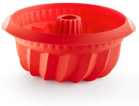 Silikonová pečicí forma na bábovku 22 cm Lekue Deep Savarin | červená