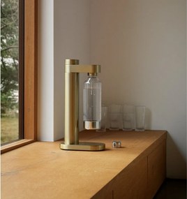 Výrobník sody z nerezové oceli v mosazné barvě Brus – Stelton