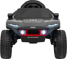 Ramiz Vozidlo Audi RSQ E-TRON šedé