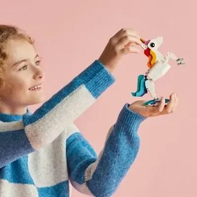 LEGO® Creator 3 v 1 31140 Kouzelný jednorožec / Počet dílků: 145 / od
