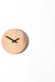 Nástěnné hodiny Pure XS, bukové dřevo, černé ručičky
