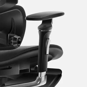 Mark Adler Expert 9.6 černá / Kancelářské ergonomické křeslo / nosnost