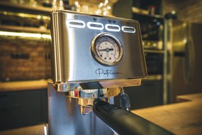 Pákový espresso kávovar Patricca Lacrema / 1350 W / 20 bar / 1,4 l / nerez