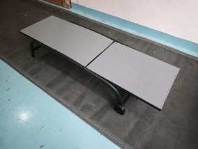 Costway Lehátko s kolečky Robustní zahradní lehátko s přihrádkou 6 Nastavitelná