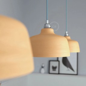 creative cables Závěsná lampa s textilním kabelem, keramickým stínidlem tvaru misky s kovovými detaily Barva: Modrá strukturovaná-bílá