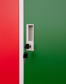 Kovová šatní skříň na oblečení Peru Color
