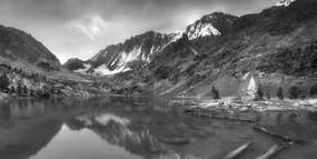 Obraz majestátní hory v černobílém provedení Varianta: 100x50