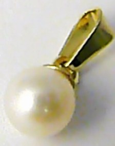 Klenoty Budín Zlatý přívěsek s bílou perlou 585/0,73gr 245040103