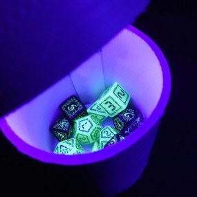 Q-workshop Kelímek na kostky s UV nasvěcovačem