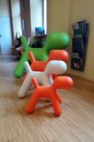 Dětská stolička Puppy oranžová různé velkosti, Magis me too - Dětská stolička Puppy M