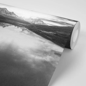 Samolepící fototapeta černobílé horské jezero