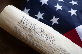DIMEX | Samolepicí vliesová fototapeta na zeď Ústava USA s vlajkou MA-5-2929 | 375 x 250 cm | modrá, červená, bílá