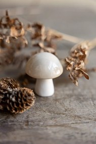 Podzimní dekorace hříbek Bovik Beige Storefactory Scandinavia