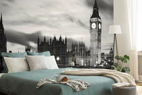 Tapeta Big Ben v Londýně v černobílém provedení - 225x150 cm