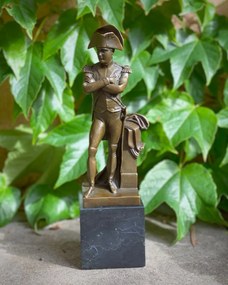 Bronzová socha Napoleon