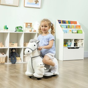 AIYAPLAY plyšový elektrický kůň s hudbou, baterie 6V, měkká srst, tichá PU kola, jízda vpřed, bílá