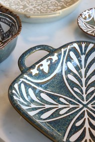 Porcelánová opálová zapékací miska Arés Ramekin s úchyty – 18*18*4,5 cm