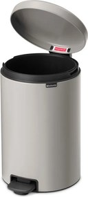 Světle šedý nášlapný ocelový odpadkový koš 20 l NewIcon – Brabantia