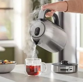 KitchenAid 5KEK1701ESX nerezová / Rychlovarná konvice / 2000-2400W / 1