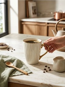 Sinsay - Rýhovaný hrnek se zlatým okrajem - bílá